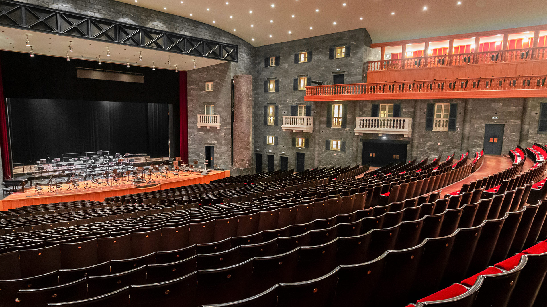 Guided tours of the Carlo Felice | Opera Carlo Felice